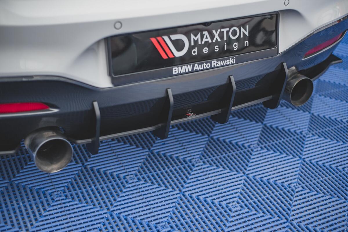 Maxton Design Street Pro Heckdiffusor für BMW M140i schwarz mit roten