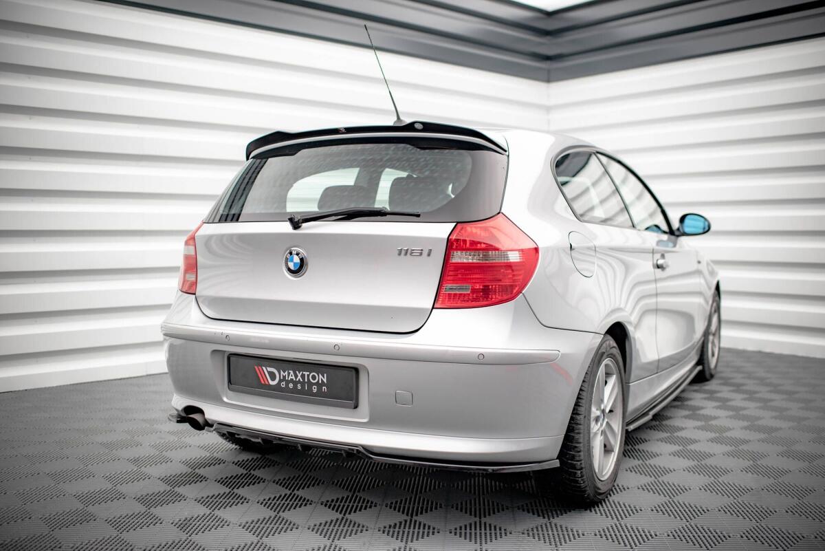 Maxton Design mittlerer Heckdiffusor DTM Look für BMW 1er E81 Facelift