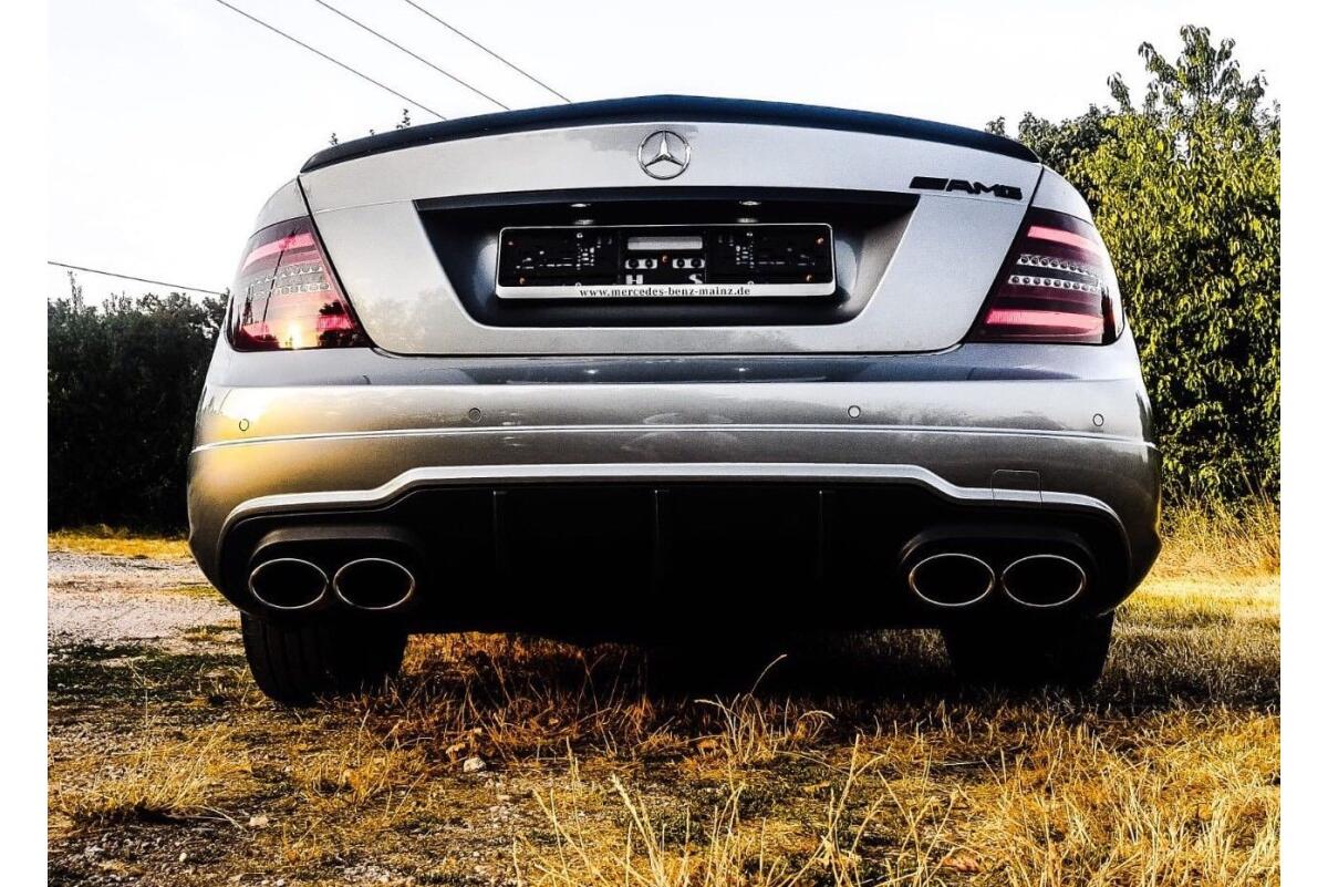 Sportauspuff + Heckdiffusor Glanz für Mercedes C-Klasse W204, 669,00